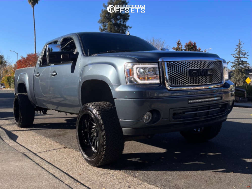 2007 GMC Sierra 1500 with 22x12 -51 ARKON OFF-ROAD Caesar and 33/12 ...