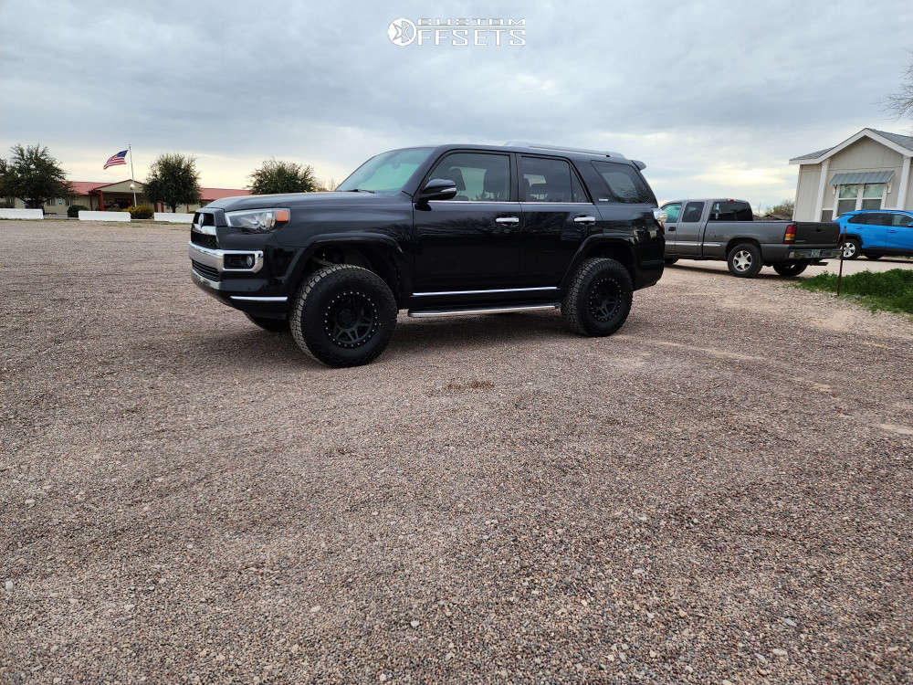 2016 Toyota 4Runner with 17x9 -12 Method Mr312 and 285/70R17 Falken ...