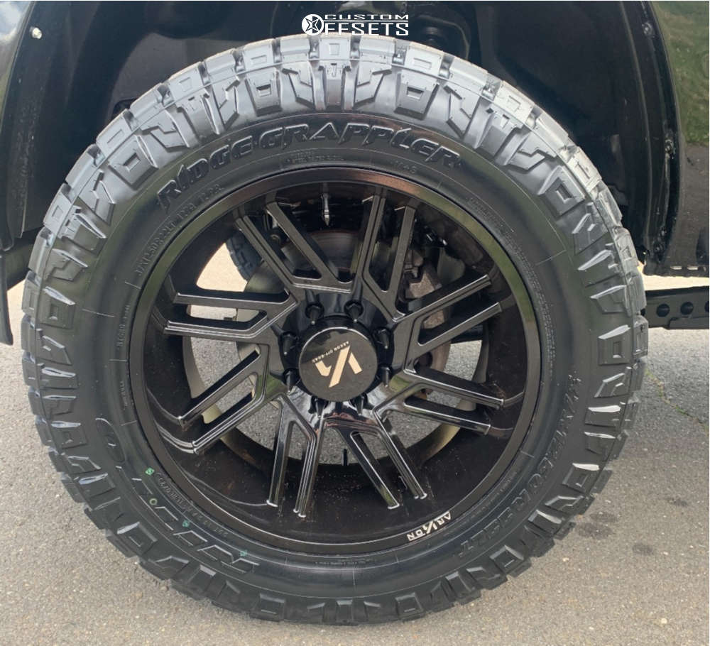 2021 Ram 2500 with 22x10 -25 ARKON OFF-ROAD Davinci and 37/12.5R22 ...