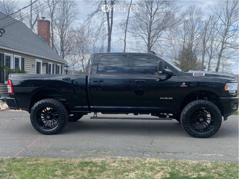 2021 Ram 2500 with 22x10 -25 ARKON OFF-ROAD Davinci and 37/12.5R22 ...