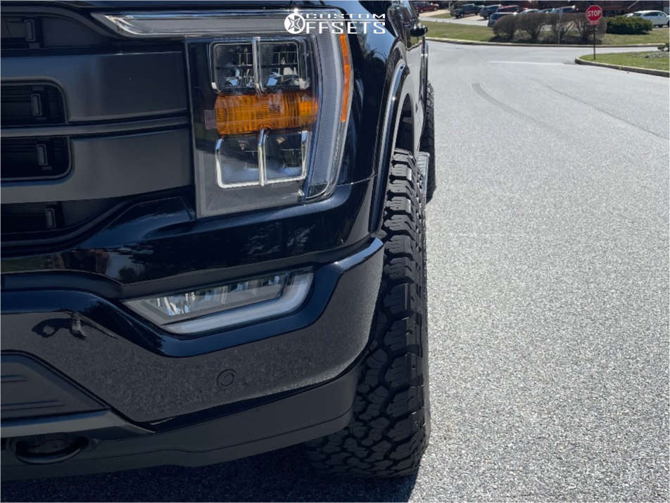 2021 Ford F-150 with 18x9 1 Fuel Clash and 35/12.5R18 General Grabber ...