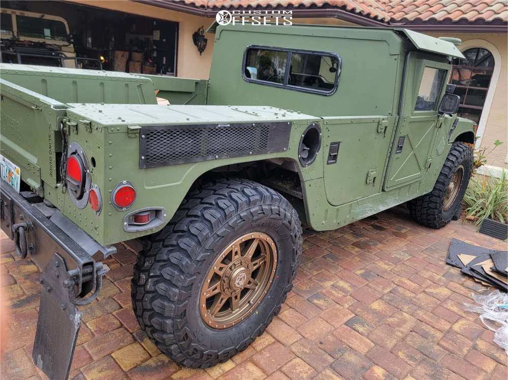 2007 Hummer Hmmwv with 20x9 0 Anthem Off-Road Rogue and 40/13.5R20 ...