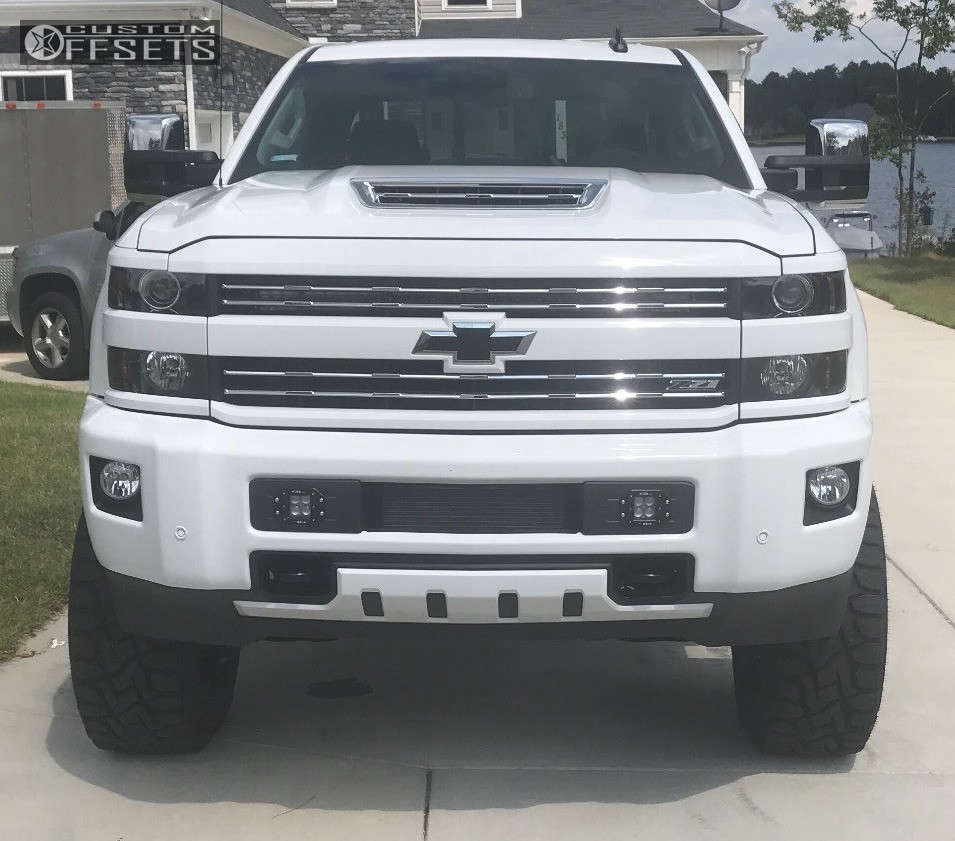 2017 Chevrolet Silverado 2500 HD with 20x10 -24 Grid GD04 and 325/60R20 ...