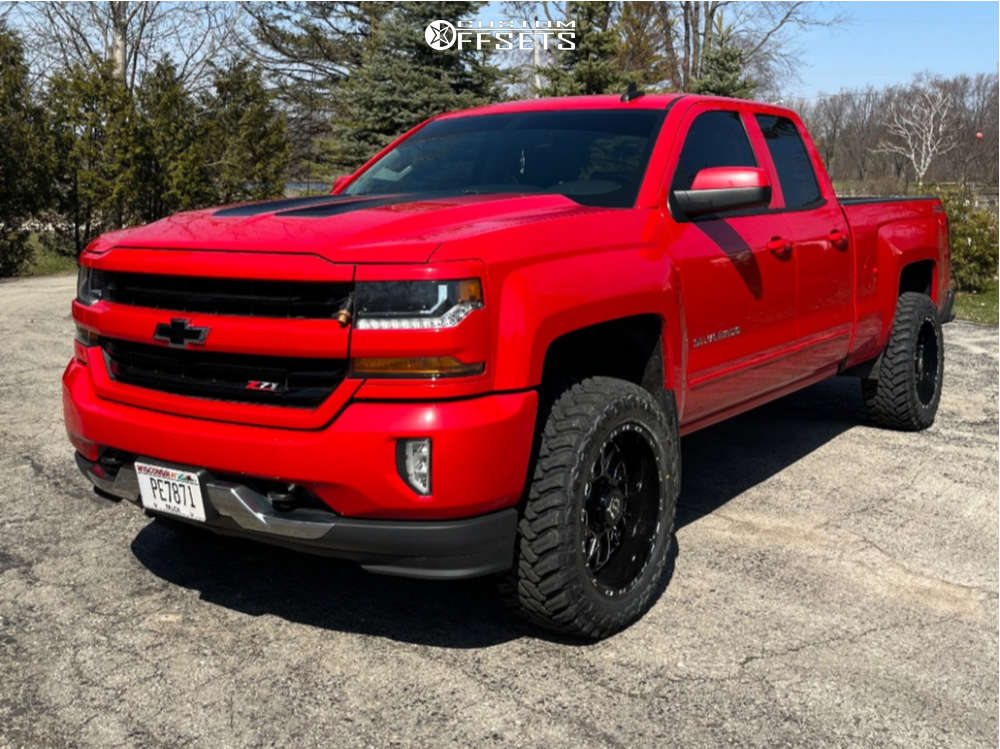 2017 Chevrolet Silverado 1500 with 20x10 -25 TIS 544bm and 33/12.5R20 ...