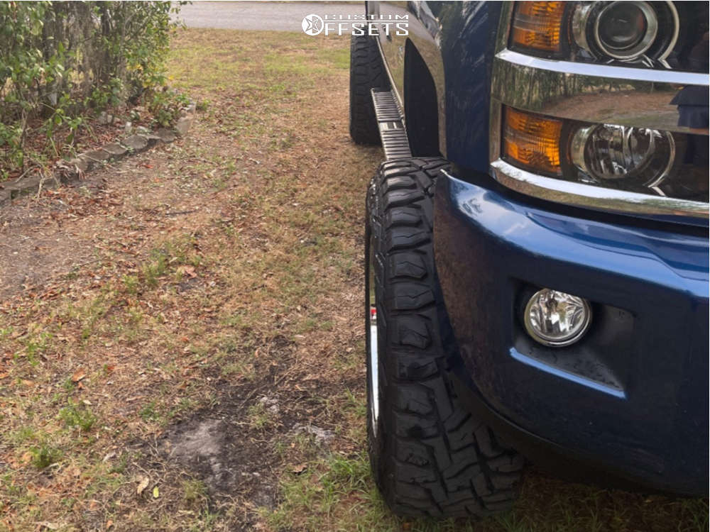 2018 Chevrolet Silverado 2500 HD with 20x12 -44 Moto Metal MO962 and 37 ...