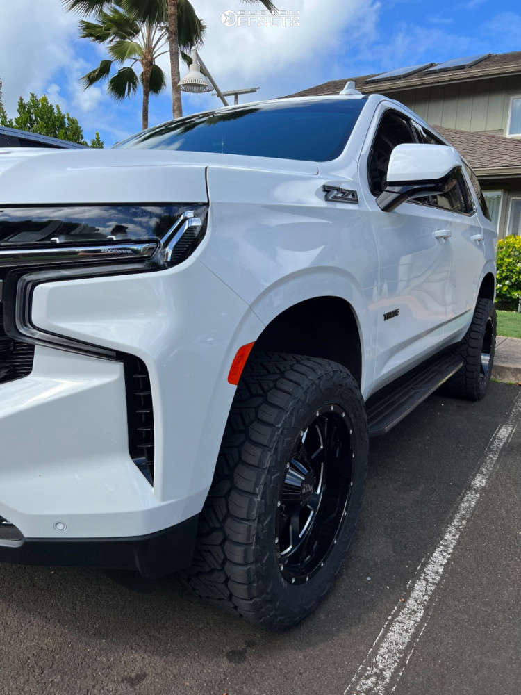 2022 Chevrolet Tahoe with 20x10 -24 Moto Metal Mo962 and 33/12.5R20 ...