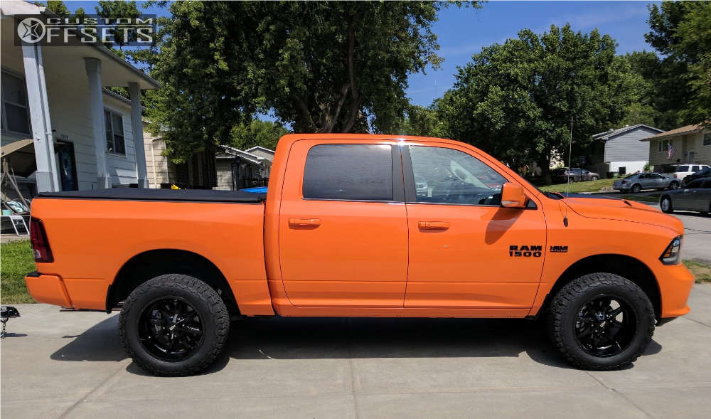 2017 Ram 1500 with 20x10 -24 Moto Metal Mo970 and 305/55R20 BFGoodrich ...