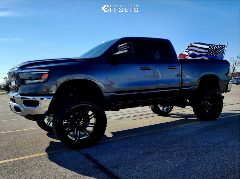 2021 Ram 1500 with 26x14 -81 ARKON OFF-ROAD Davinci and 37/13.5R26 ...