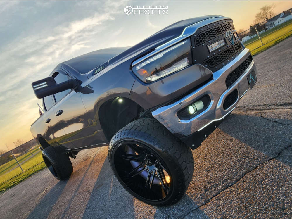 2021 Ram 1500 with 26x14 -81 ARKON OFF-ROAD Davinci and 37/13.5R26 ...
