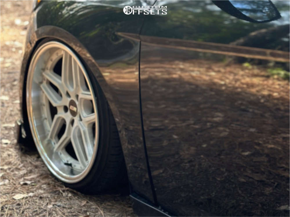 2014 Ford Focus with 18x9.5 35 ESR Cs15 and 215/35R18 Crosswind HP010 ...