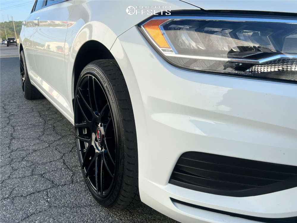 2019 Volkswagen Jetta with 19x8.5 35 Curva C300 and 235/35R19 Haida ...
