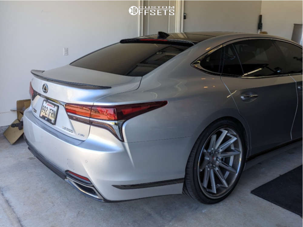 2020 Lexus LS500 with 22x9.5 20 Ferrada Cm2 and 265/35R22 Lexani LX ...
