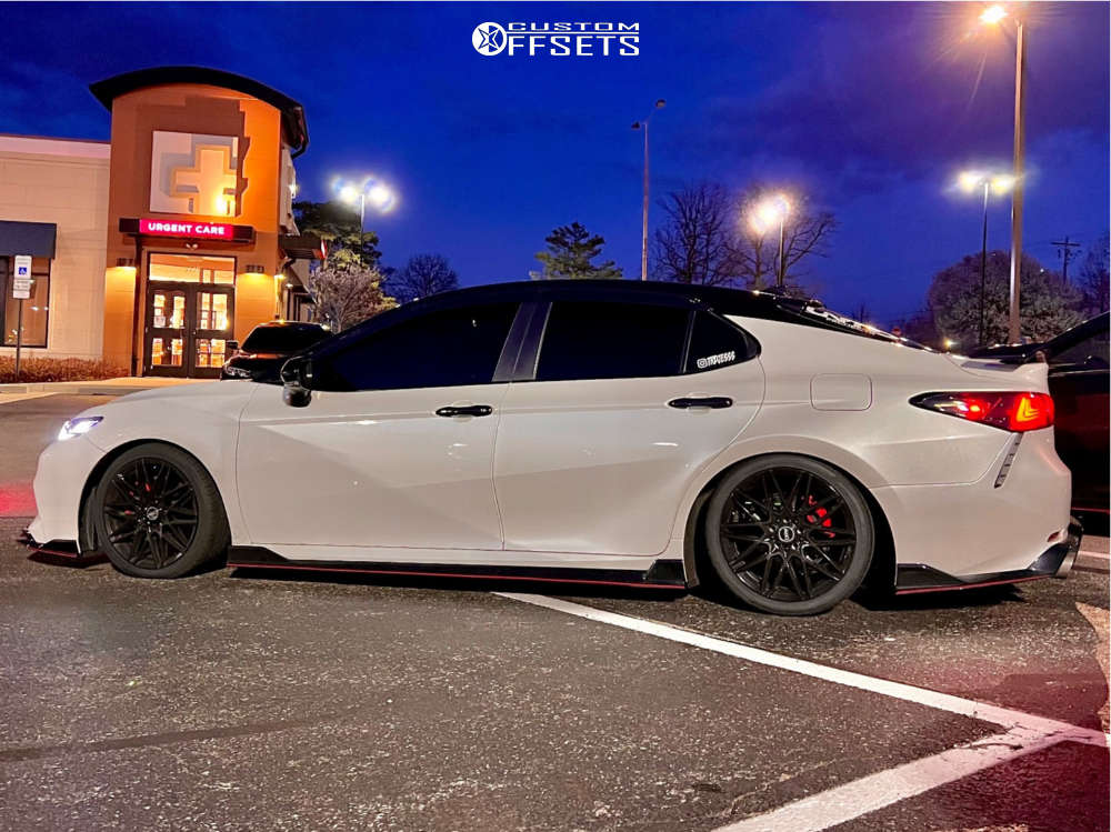 2022 Toyota Camry with 18x8 40 DRW D17 and 225/40R18 Toyo Tires Extensa ...