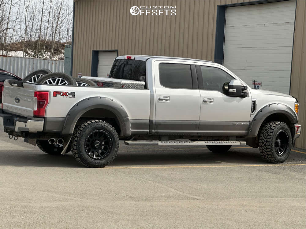 2017 Ford F-250 Super Duty with 20x10 -24 Method Nv and 35/12.5R20 ...