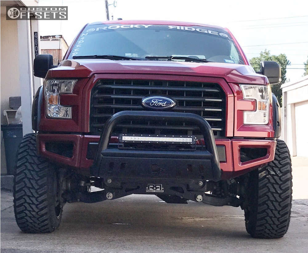 2016 Ford F-150 with 22x12 -44 American Truxx Vortex and 35/12.5R22 ...