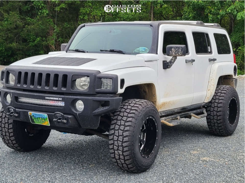 2007 Hummer H3 with 18x12 -44 Moto Metal Mo962 and 35/12.5R18 Vercelli ...