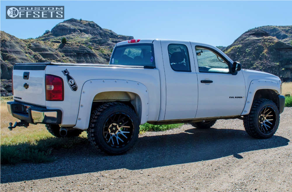 2007 Chevrolet Silverado 1500 with 20x12 -44 V-Rock Recoil and 33/12 ...