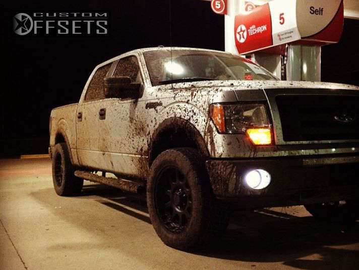 2009 Ford F-150 with 20x9 0 Pro Comp 7032 and 33/12.5R20 Nitto Trail ...