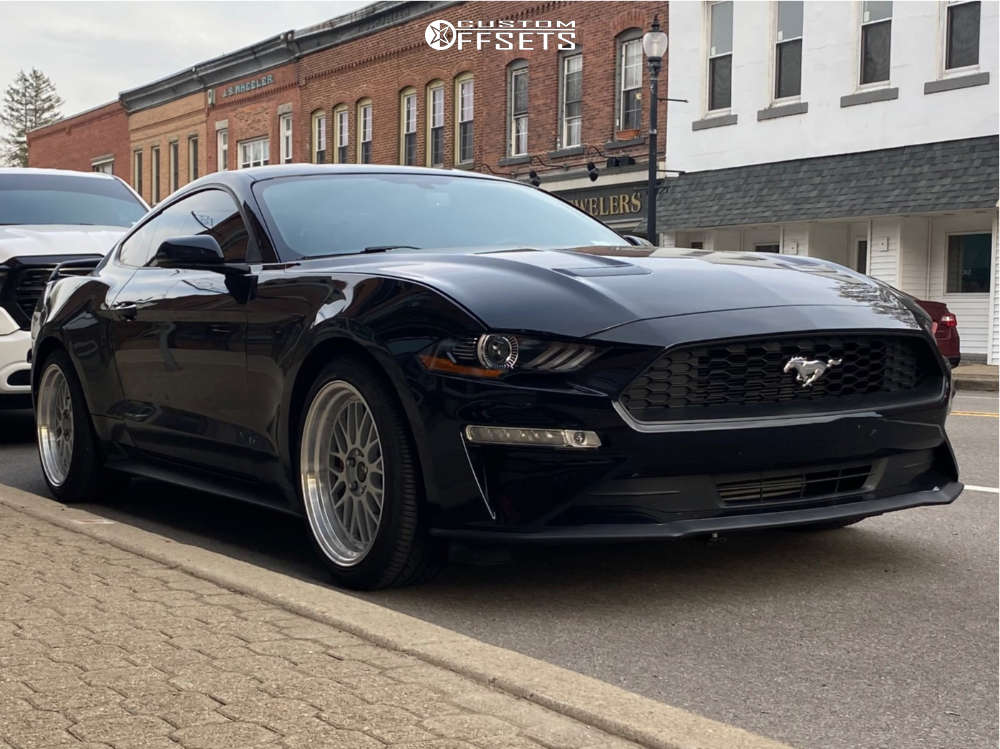2018 Ford Mustang with 19x9.5 35 Vors Vr8 and 255/40R19 Yokohama Advan ...