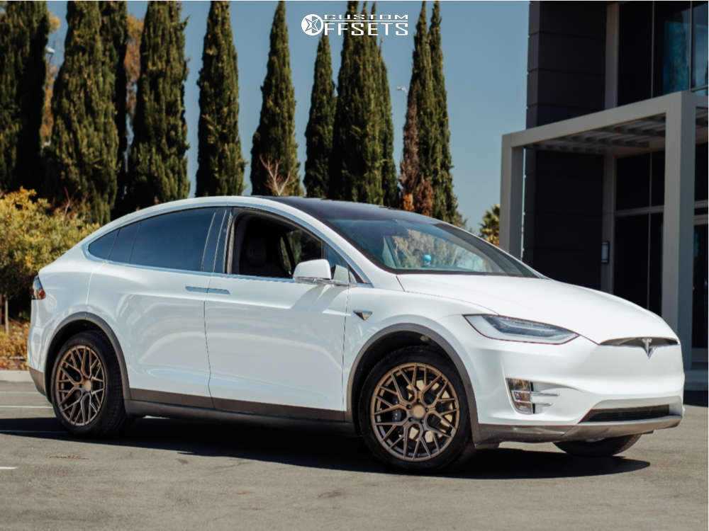 2020 Tesla X with 20x9 30 Aodhan Aff9 and 255/45R20 Pirelli PZERO and ...