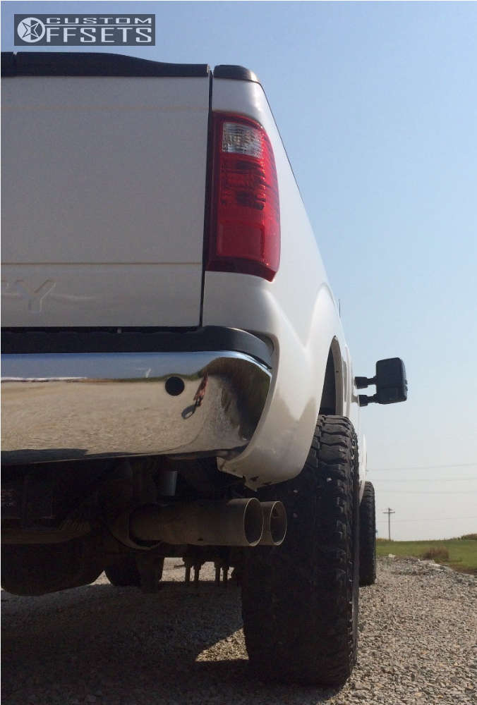 2015 Ford F-250 Super Duty with 20x10 -18 Fuel Flow and 35/12.5R20 ...