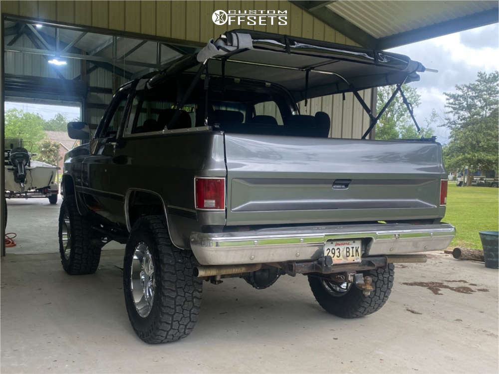1981 GMC Jimmy with 20x10 -25 Ultra Hunter and 37/12.5R20 Mickey ...