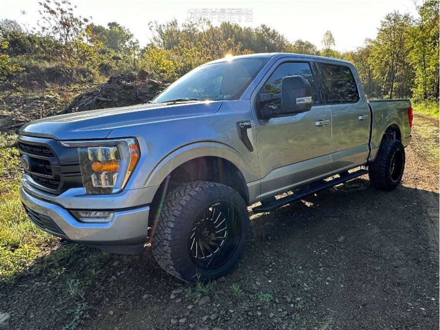 2022 Ford F-150 with 20x12 -51 ARKON OFF-ROAD Caesar and 33/12.5R20 ...