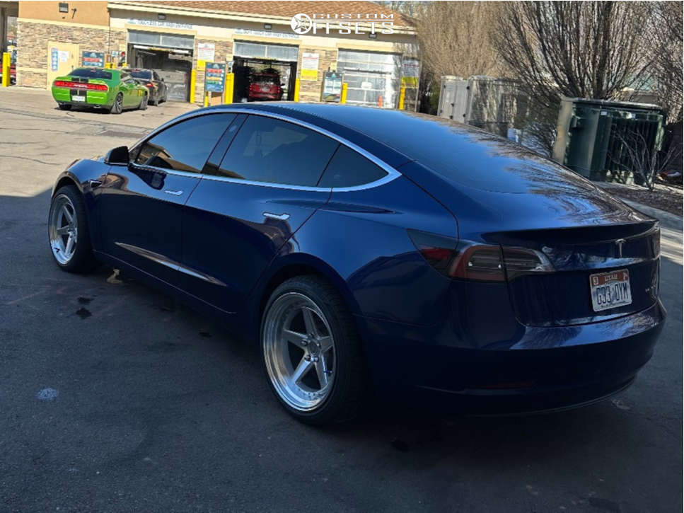 2019 Tesla 3 with 19x9.5 15 Aodhan Ds05 and 255/35R19 Vercelli Strada ...