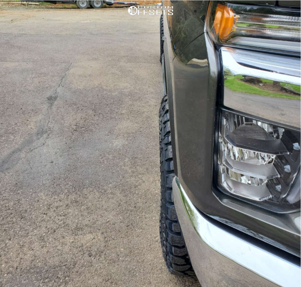 2023 Chevrolet Silverado 2500 HD with 18x9 18 Method Mr305 and 35/12 ...
