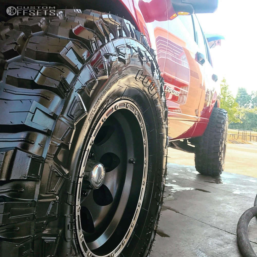 2004 Ford Explorer with 15x10 -46 Eagle Alloy Series 185 and 33/12.5R15 ...