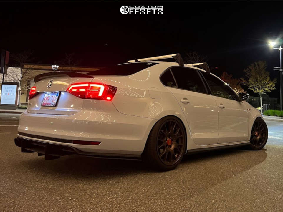 2017 Volkswagen Jetta with 18x8.5 35 BBS Chr and 225/40R18 General G ...