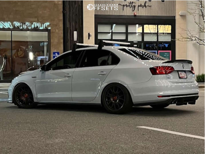 2017 Volkswagen Jetta with 18x8.5 35 BBS Chr and 225/40R18 General G ...