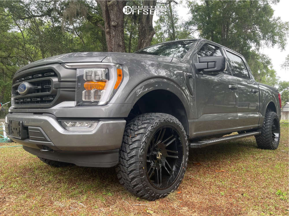 2022 Ford F-150 with 22x10 -25 ARKON OFF-ROAD Davinci and 33/12.5R22 ...