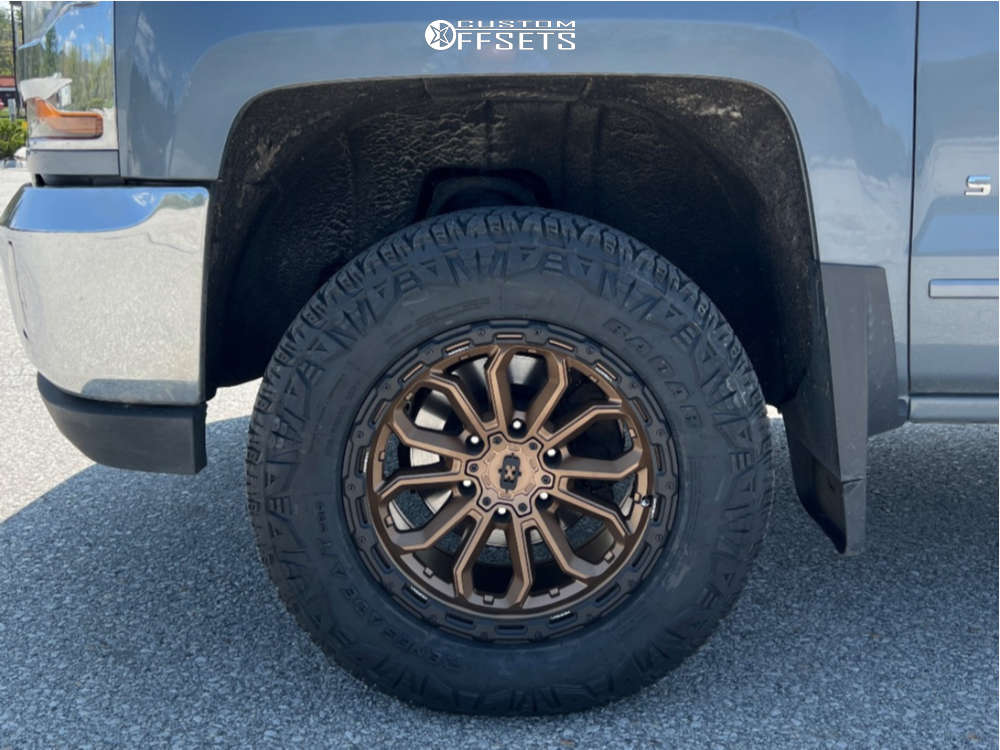 2016 Chevrolet Silverado 1500 with 18x9 12 Vision Korupt and 285/60R18 ...