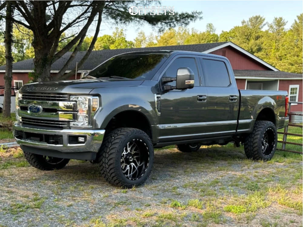 2018 Ford F-250 Super Duty with 22x12 -44 TIS 544mb and 325/50R22 AMP ...