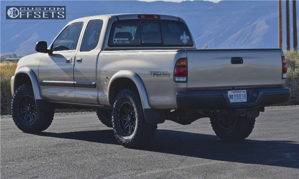 2003 Toyota Tundra with 17x8 0 Pro Comp Series 05 and 285/70R17 ...