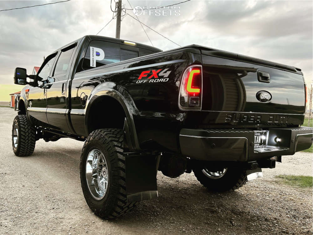 2008 Ford F-250 Super Duty with 20x12 -44 Hostile H108 and 38/13.5R20 Nitto Trail Grappler and ...