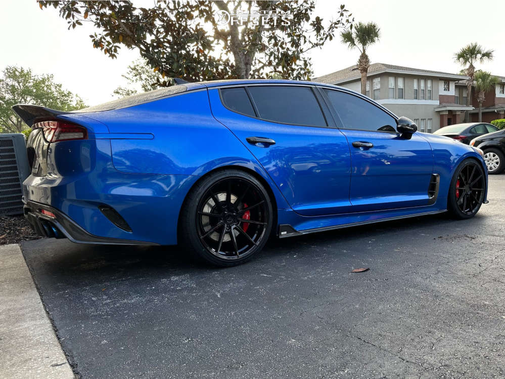 2022 Kia Stinger with 20x9 35 Variant Argon and 245/35R20 Nitto Nt555 G2 and Lowering Springs ...
