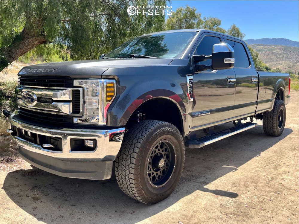 2018 Ford F-250 Super Duty with 18x9 -12 Vision Rocker and 35/12.5R18 ...
