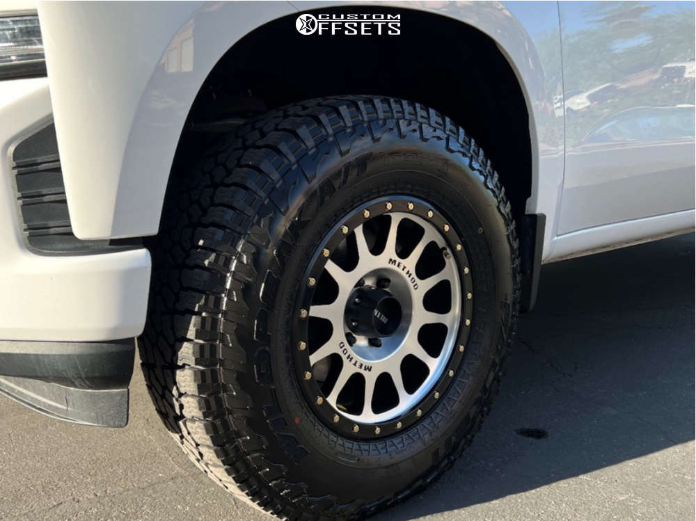 2019 Chevrolet Silverado 1500 with 18x9 0 Method MR305 and 35/12.5R18 ...