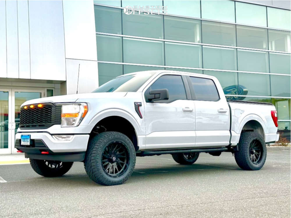 2022 Ford F-150 with 20x10 -19 TIS 547b and 33/12.5R20 Atturo Trail Blade Ats and Leveling Kit ...