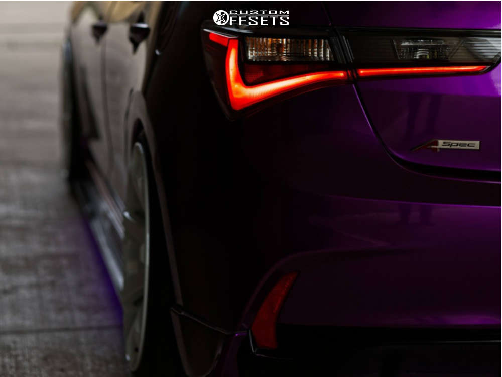 2020 Acura ILX with 18x9 25 Cosmis Racing Mr7 and 215/40R18 Continental ...