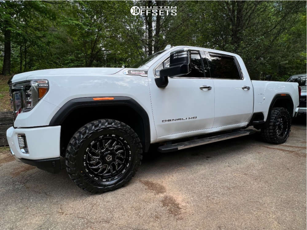 2020 GMC Sierra 2500 HD with 20x9 18 TIS 544bm and 35/12.5R20 Gladiator ...