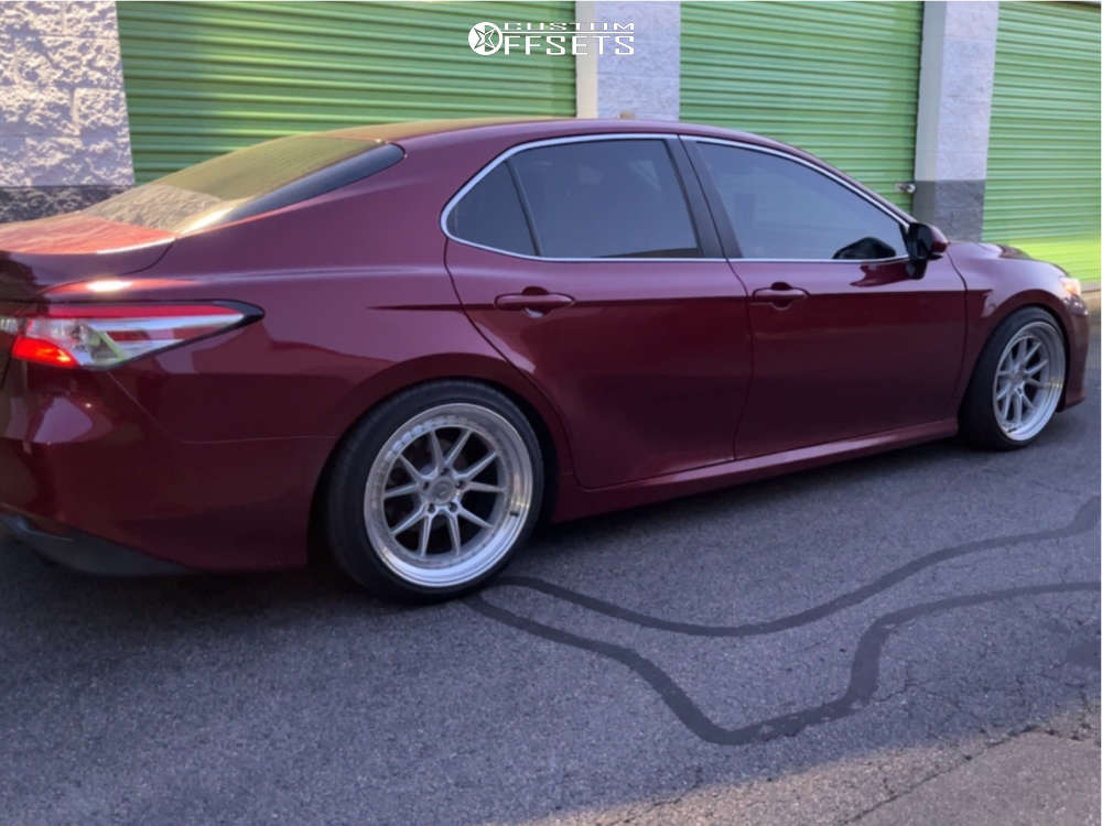 2018 Toyota Camry with 19x9.5 15 Aodhan Ds08 and 225/40R19 Vercelli ...