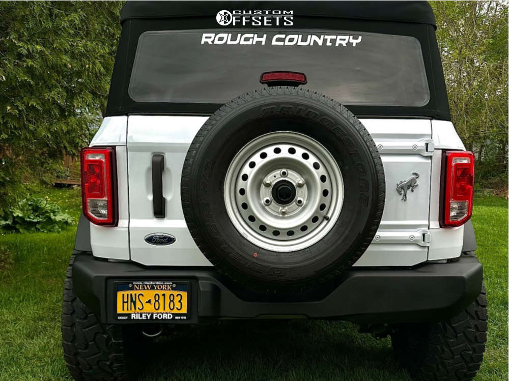 2022 Ford Bronco with 18x9 -18 Vision Rocker and 35/12.5R18 Gladiator ...