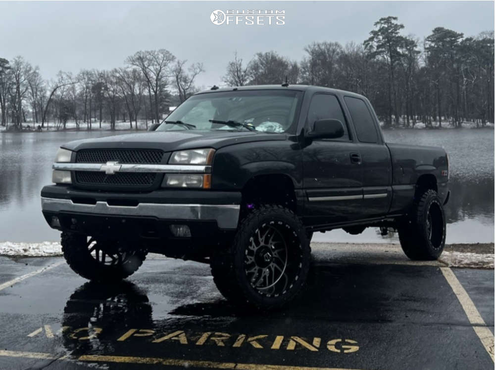 2003 Chevrolet Silverado 1500 with 22x12 -44 TIS 544mb and 35/12.5R22 ...