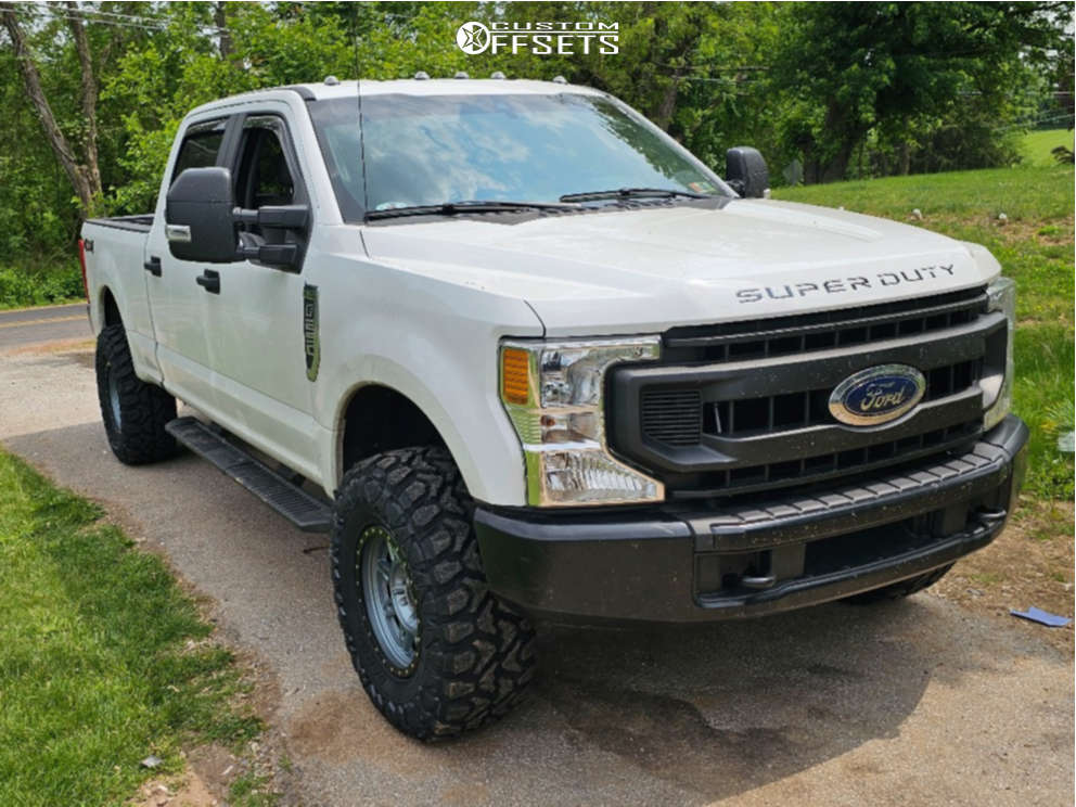 Radar Renegade X 35x12.50R17LT | RACSTH0056 | Custom Offsets