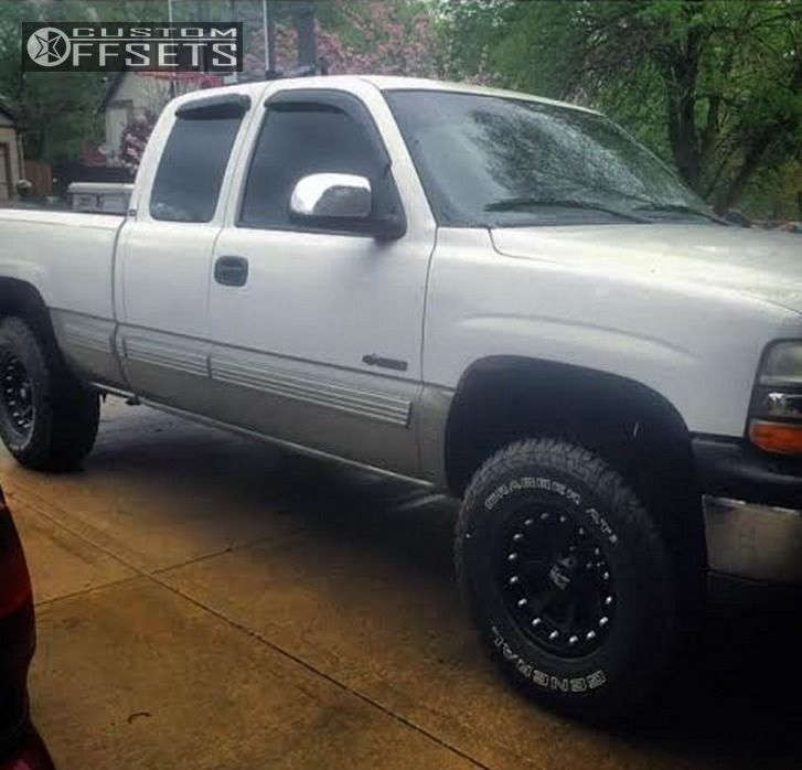 2002 Chevrolet Silverado 1500 Slightly Aggressive Stock | Custom Offsets