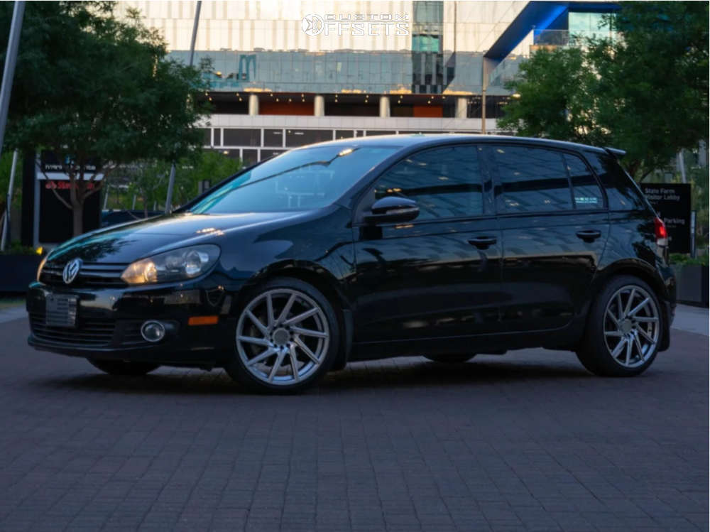 2014 Volkswagen Golf with 18x8.5 38 F1R F29 and 225/40R18 Bridgestone ...
