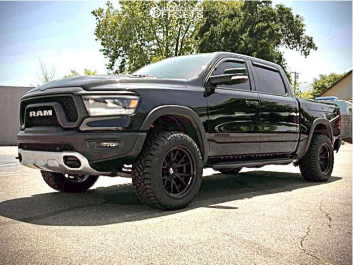 2019 Ram 1500 with 20x11 -33 HD-PRO Lhd Pro 1 and 33/12.5R20 Nitto ...